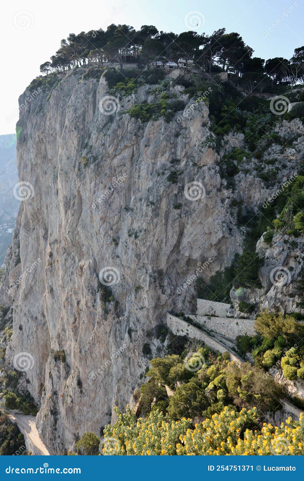 Capri - Rupe Di Punta Cannone Dai Giardini Di Augusto Stock Image ...
