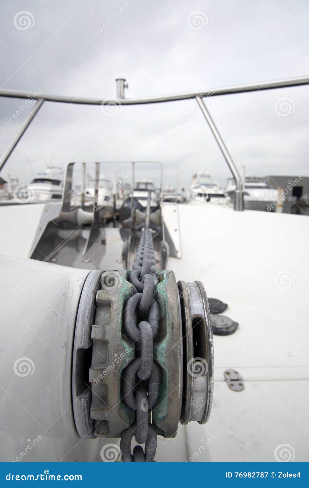 Capstan stock image. Image of iron, boat, chain, notching - 76982787