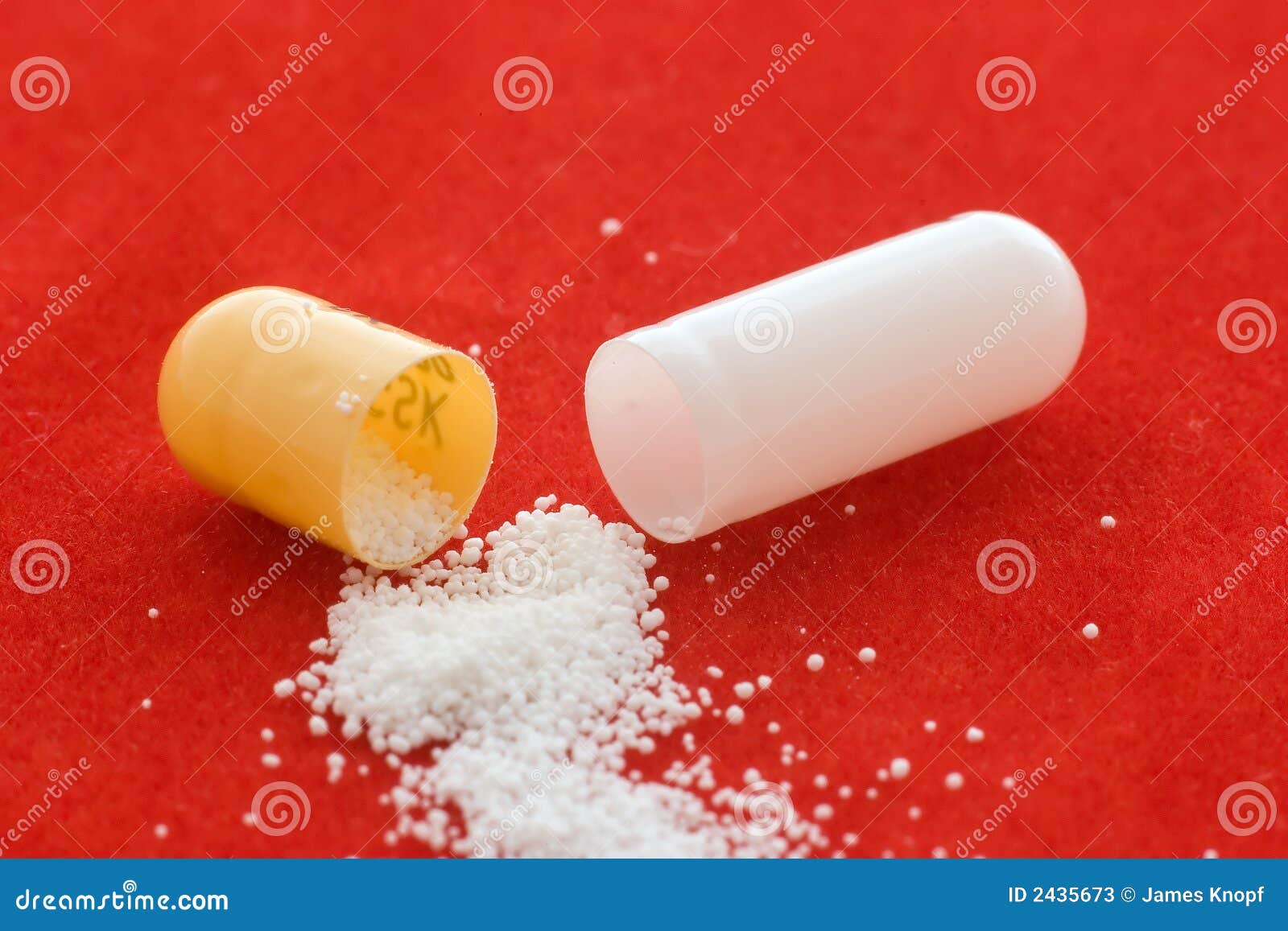 Capsule of Heart Medication Stock Image - Image of treatment, cardiac ...