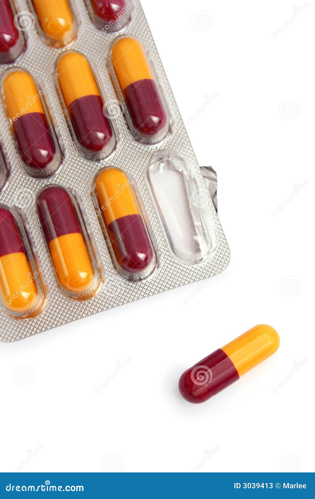 Capsules (clipping path) stock image. Image of capsules - 3039413