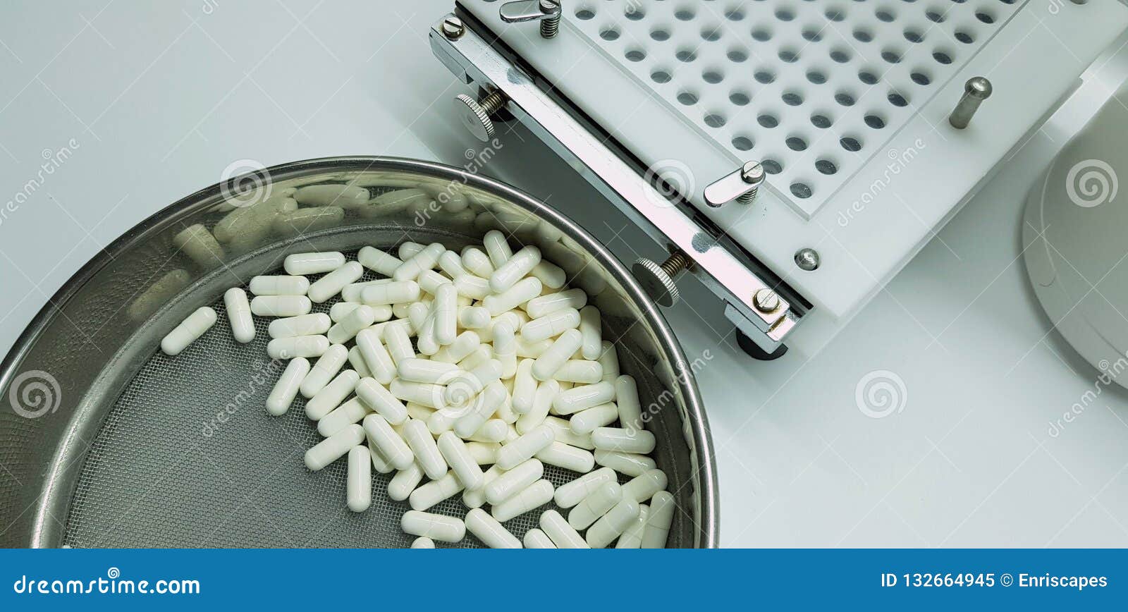 Capsules compounding stock image. Image of healthy, vitamin - 132664945