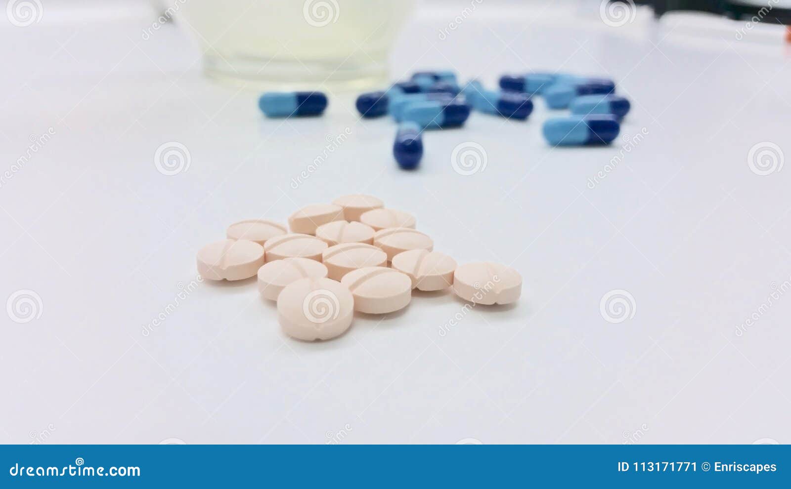 Capsules and Tablets Compounding Stock Image - Image of blue, medicine ...