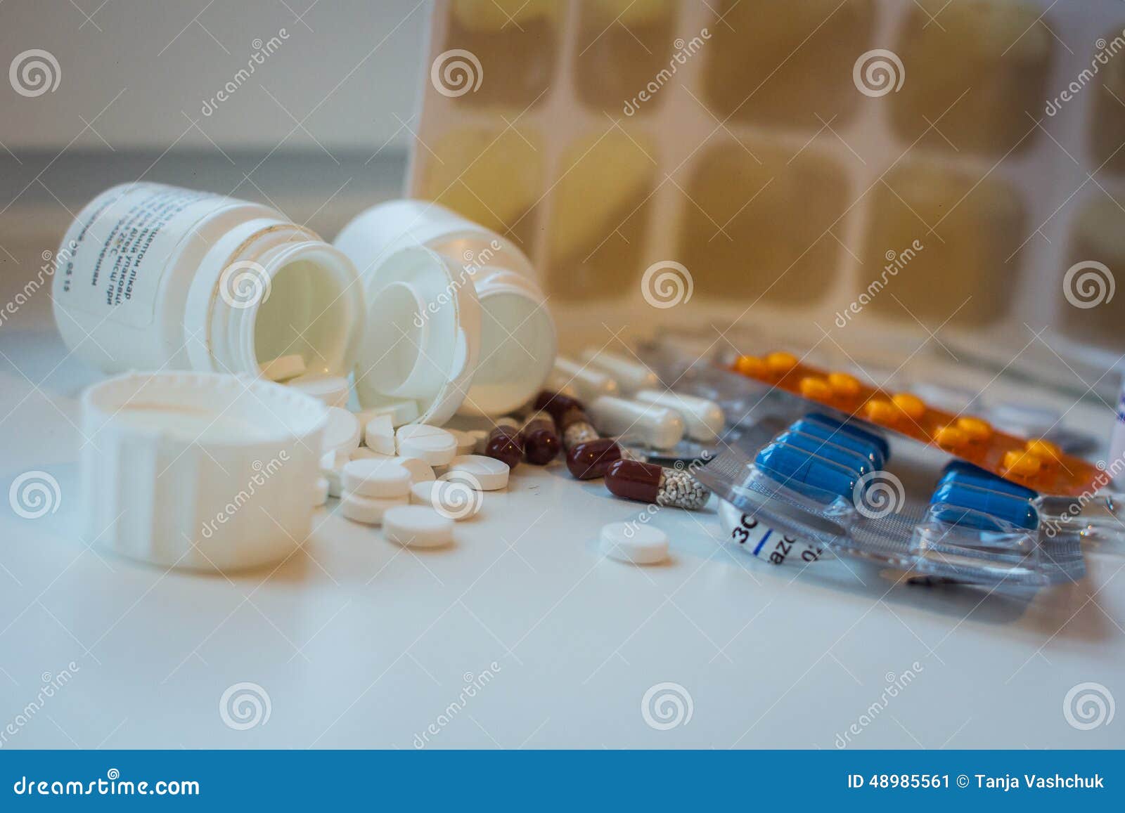 Capsuls and pills stock image. Image of pill, medicine - 48985561