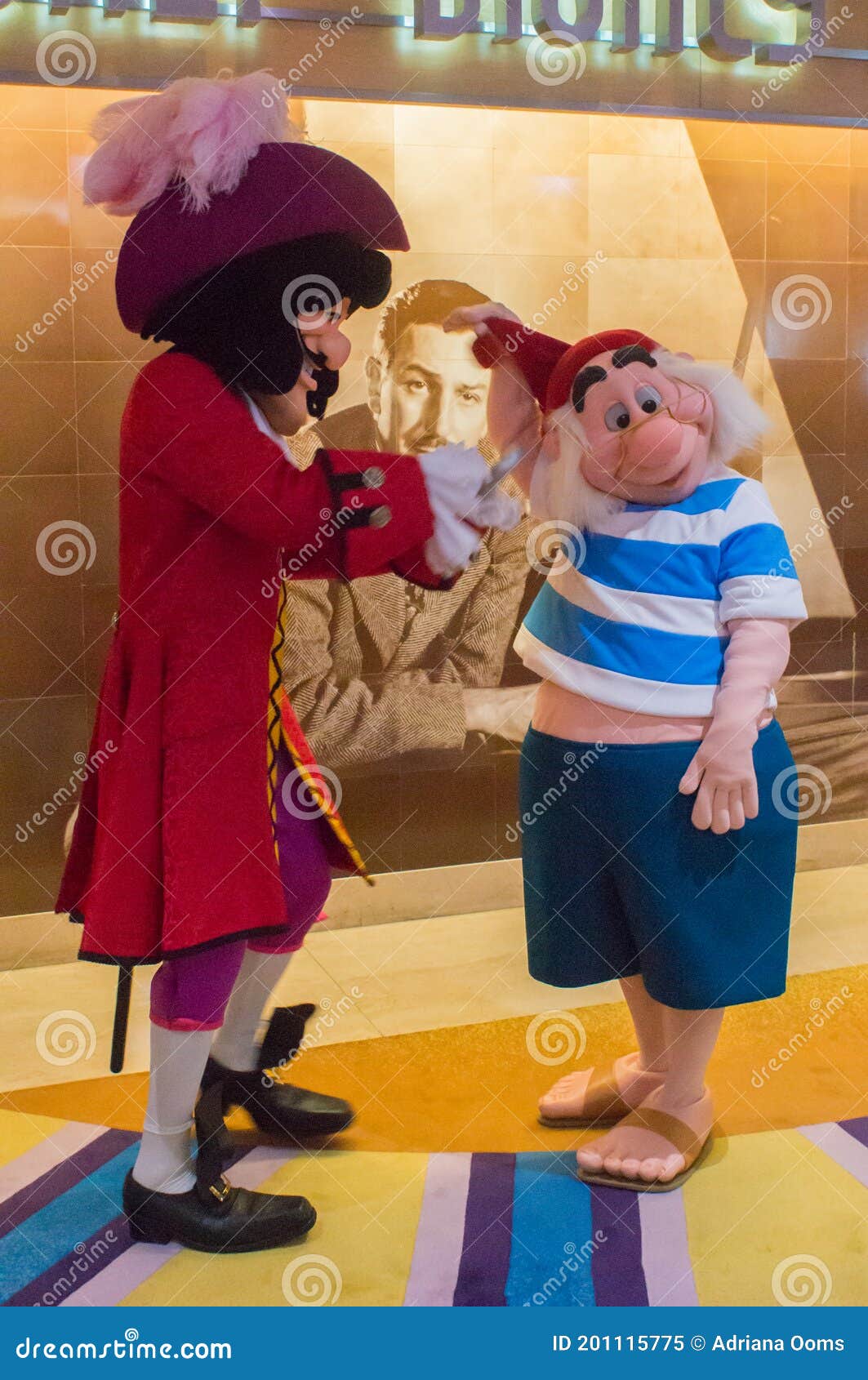 Captain hook and smee editorial image. Image of character - 201115775