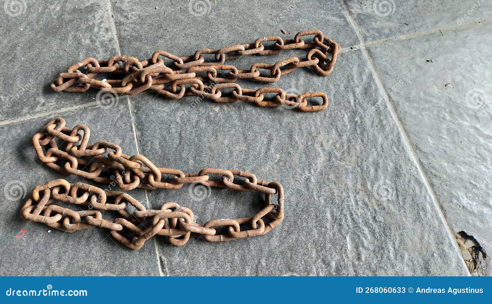 Capture a Chain on the Floor Stock Image - Image of circle, number ...