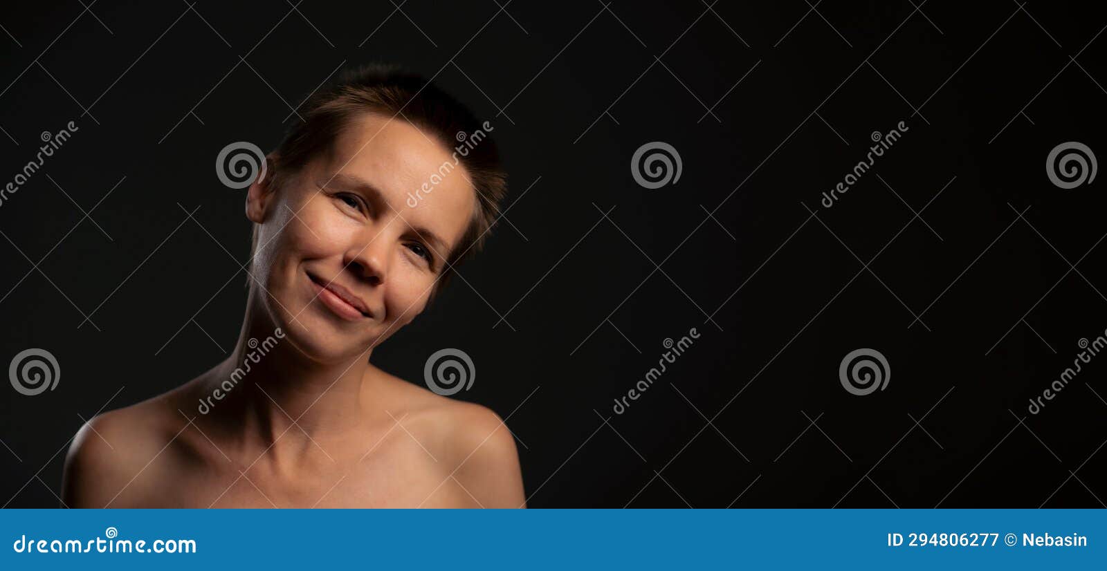 Capturing a Middle-aged Lady, Short-haired, Baring Her Shoulders ...