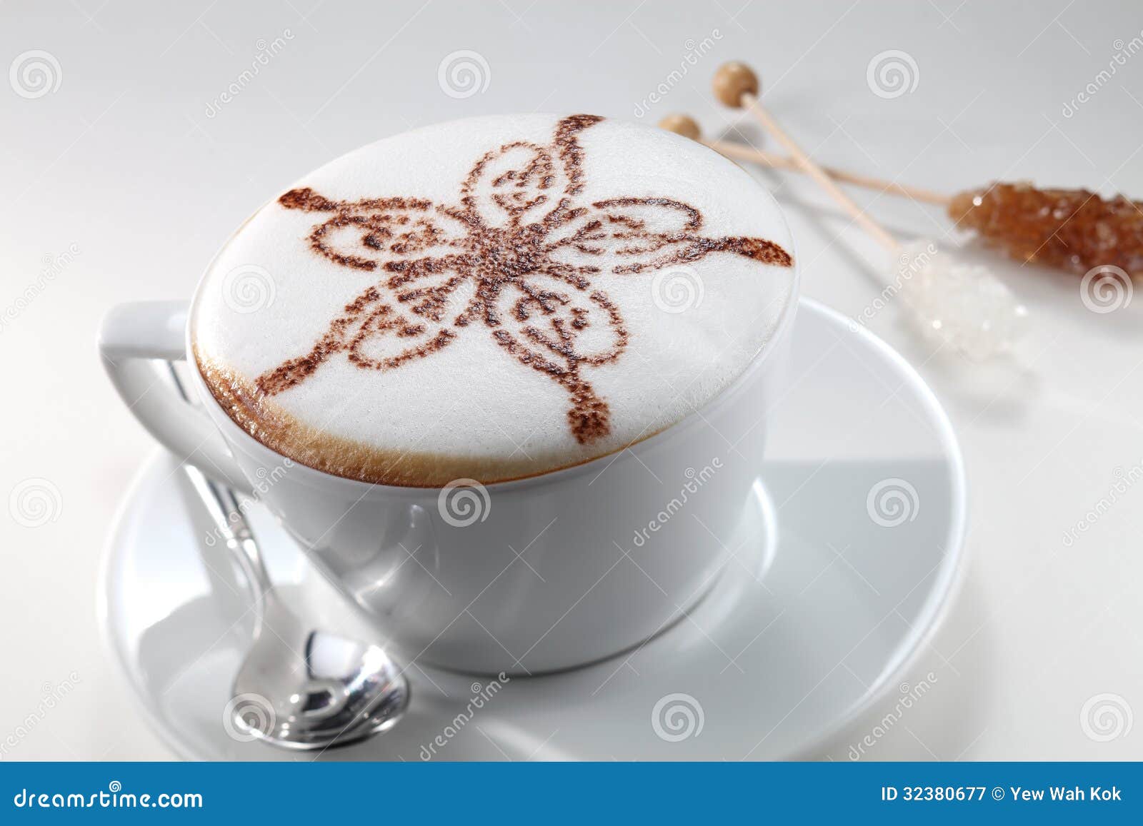 Capuchino imagen de archivo. Imagen de agradable, placa - 32380677