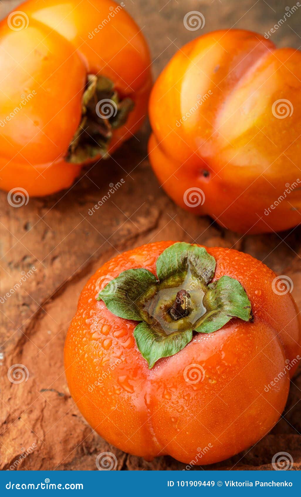 Caqui maduro fresco imagen de archivo. Imagen de postre - 101909449