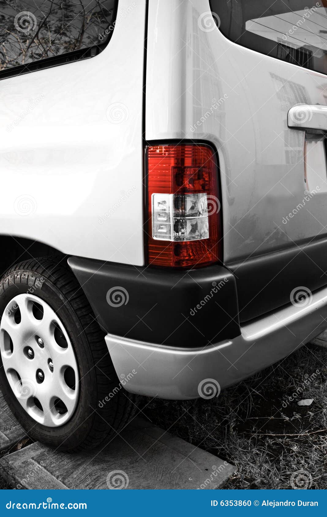 227 Family Car Back Side View Stock Photos - Free & Royalty-Free Stock ...