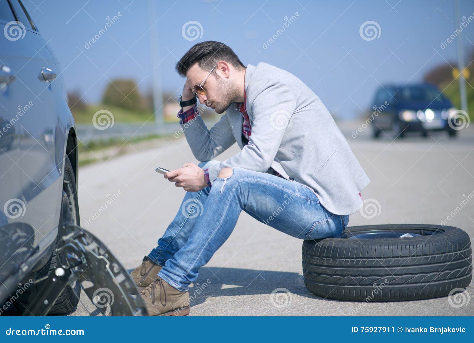 Car breakdown stock image. Image of shop, insurance, broken - 75927911