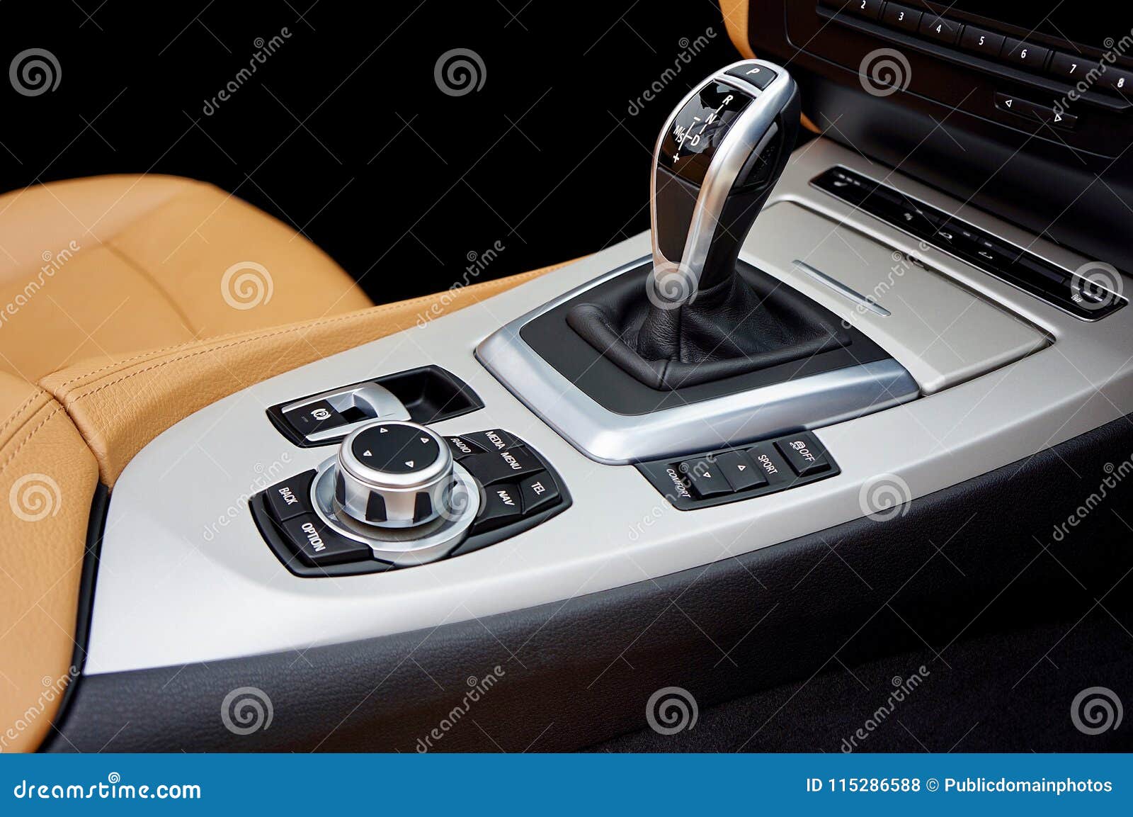 Car, Center Console, Gear Shift, Motor Vehicle Picture. Image: 115286588