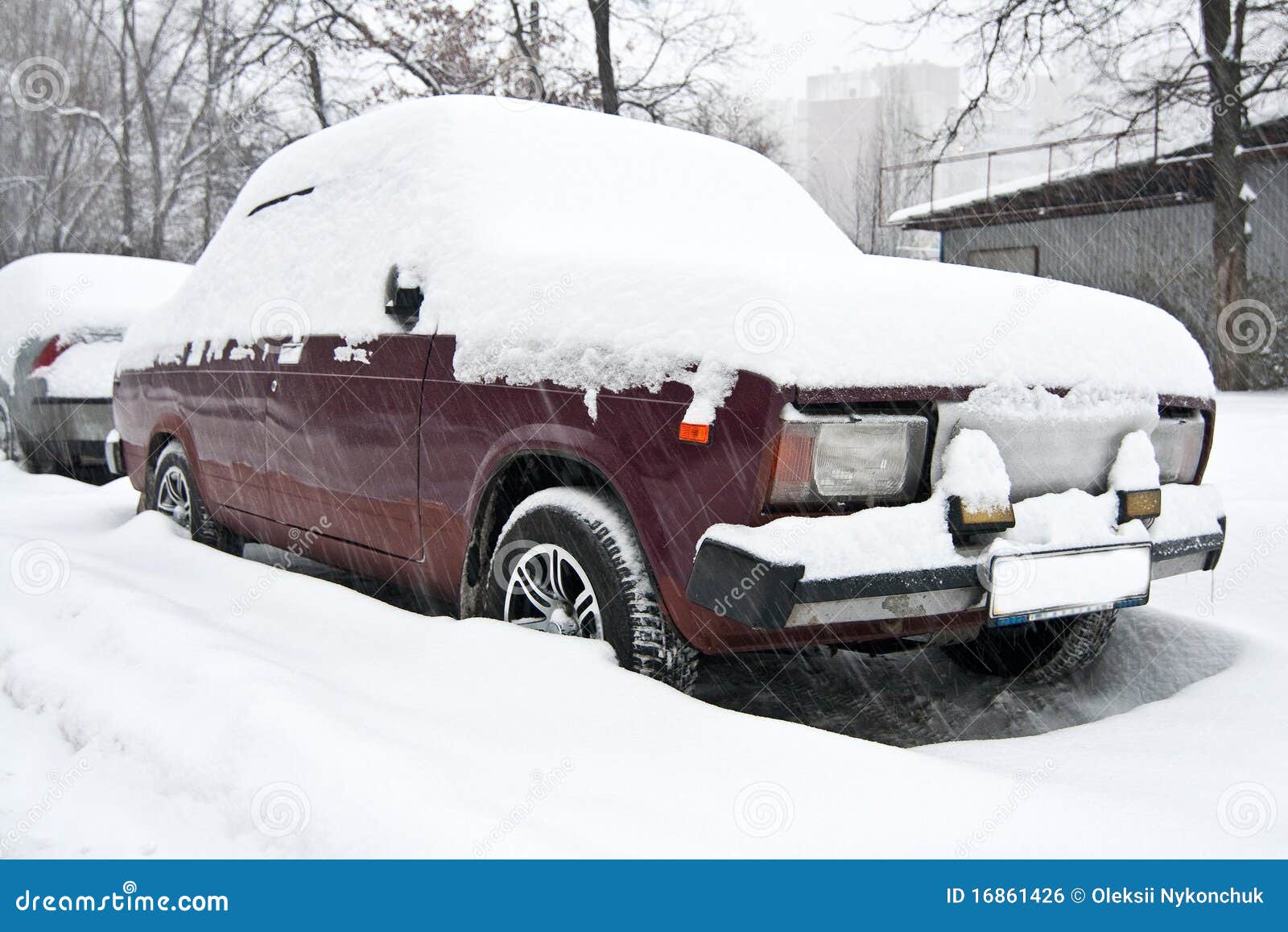 Car covered in snow stock photo. Image of heavy, immobile - 16861426