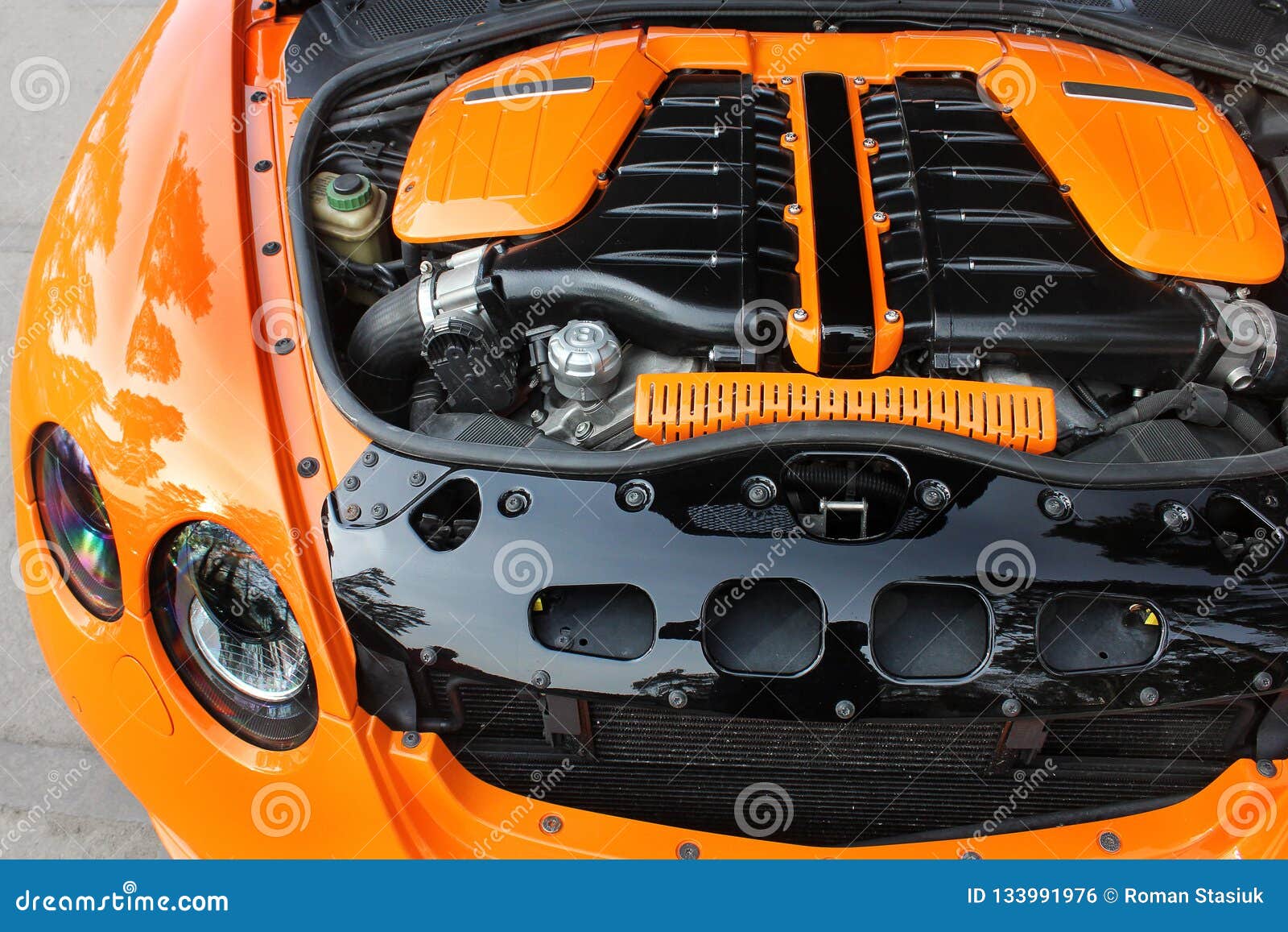 Engine luxury car. Car stock photo. Image of chrome - 133991976