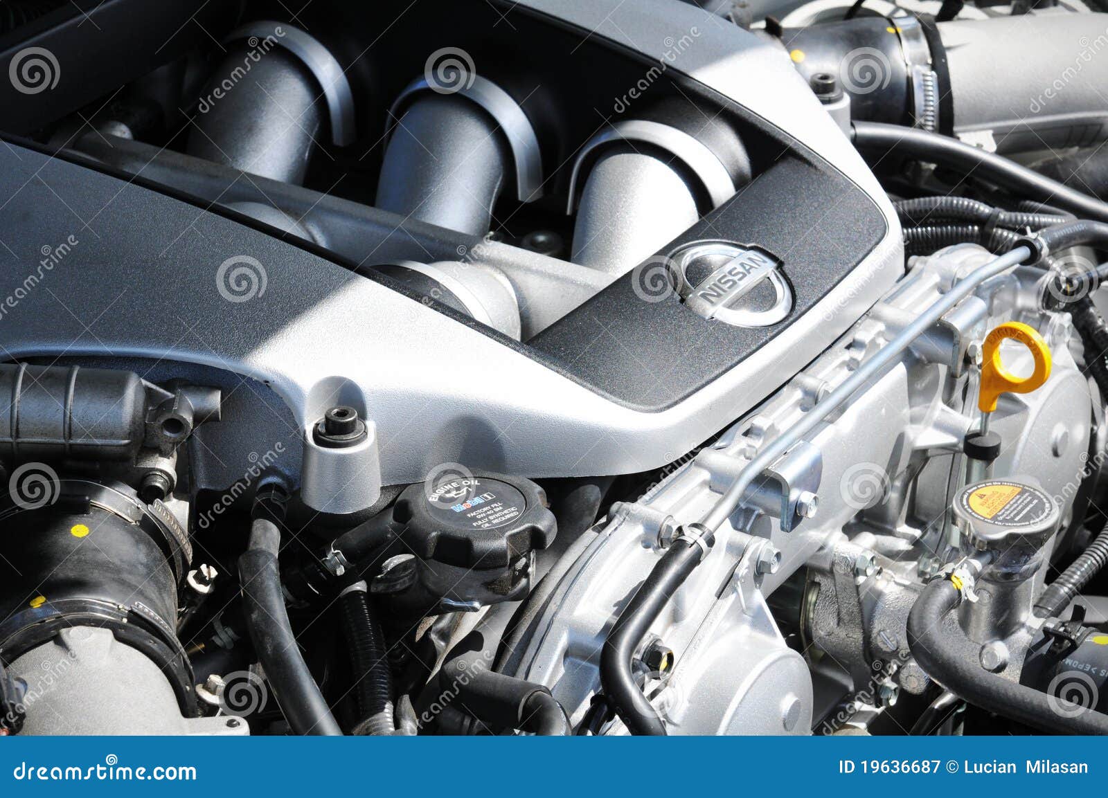 Car engine editorial photography. Image of check, engineering - 19636687