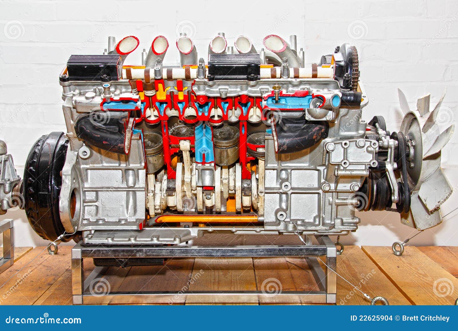 574 Cross Section Car Engine Stock Photos - Free & Royalty-Free Stock ...