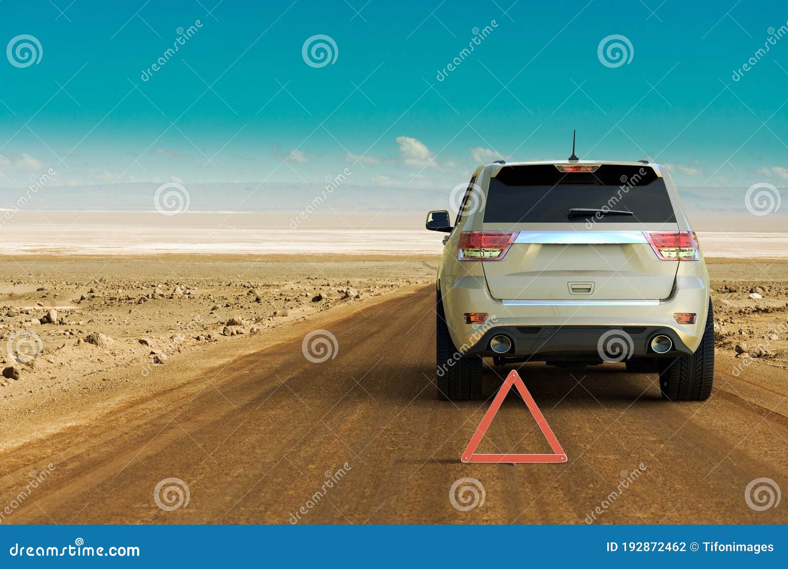 A Car Failure in the Middle of the Desert Stock Illustration ...
