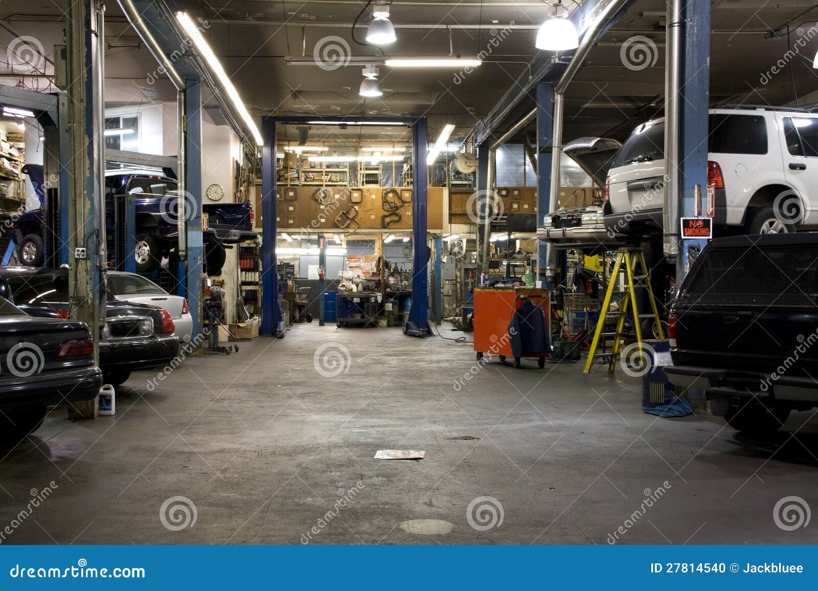 Car fixing garage stock photo. Image of garage, labor - 27814540
