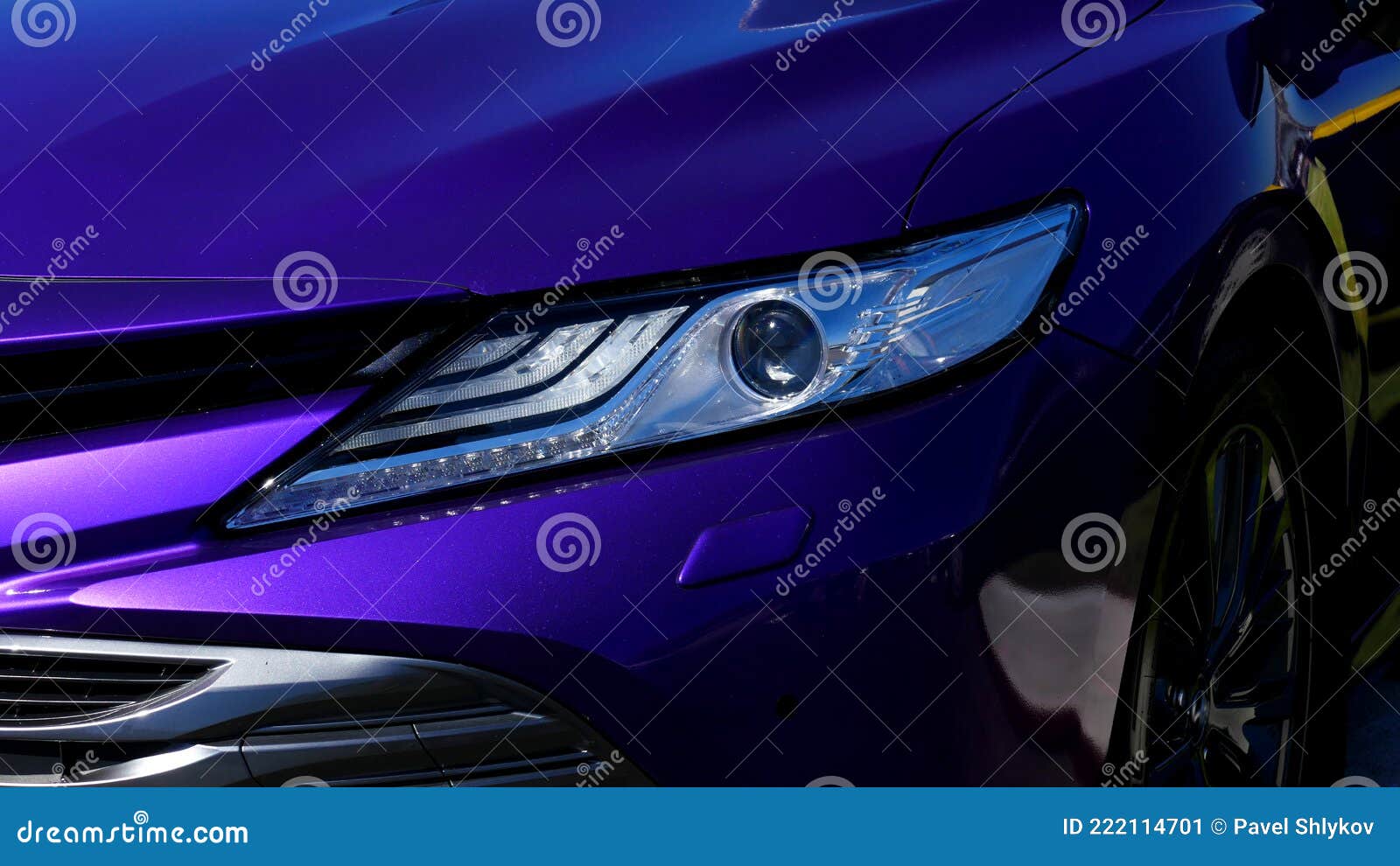 Car front light. stock image. Image of polished, transport - 222114701
