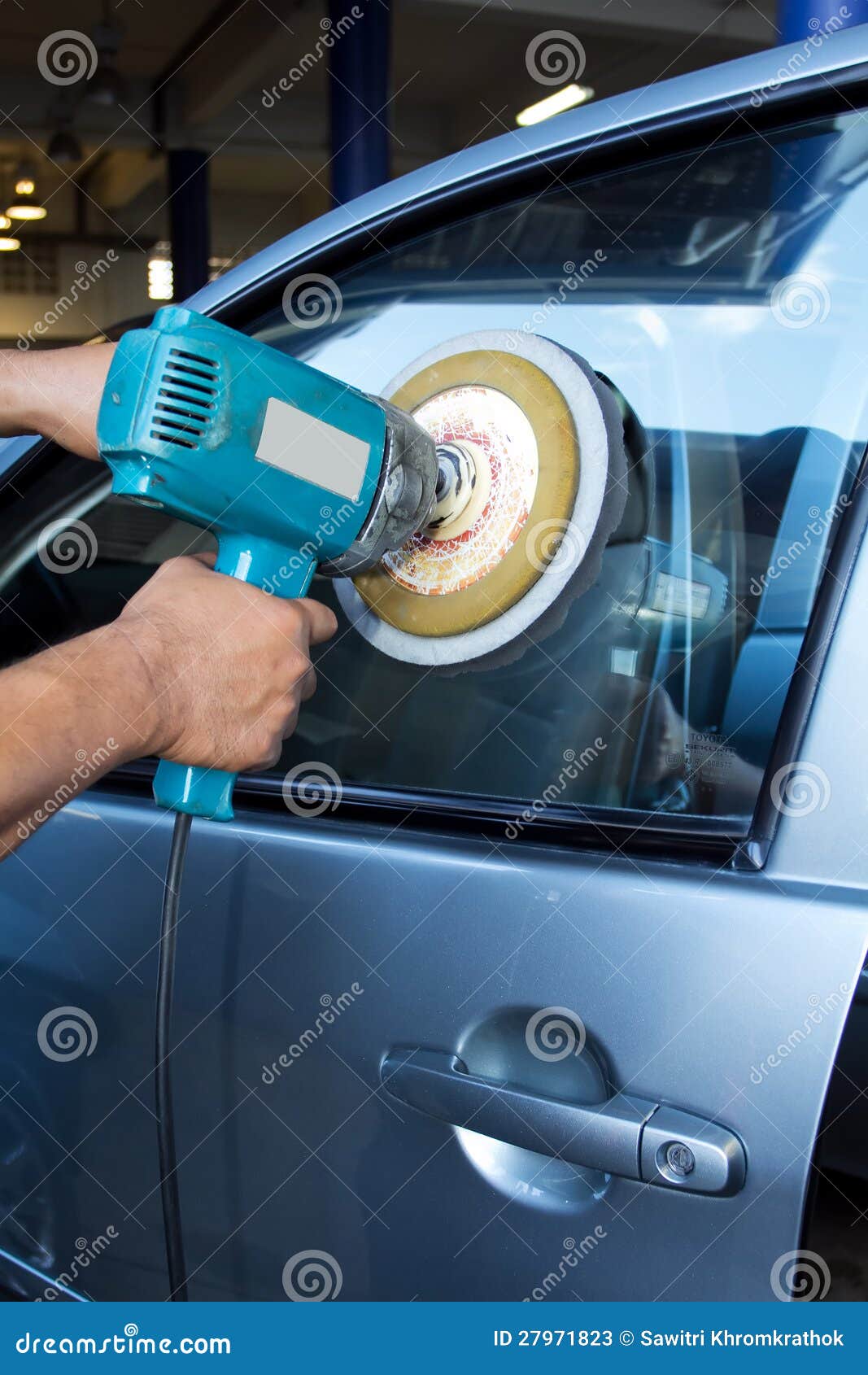 Car Glass Polishing With Power Buffer Machine Stock Photography ...