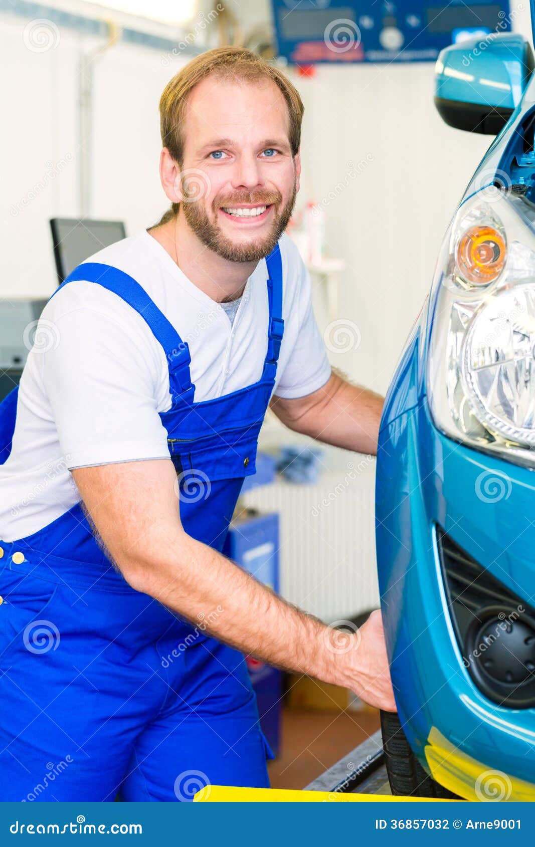 Car Mechanic and Auto in Service Workshop Stock Photo - Image of male ...