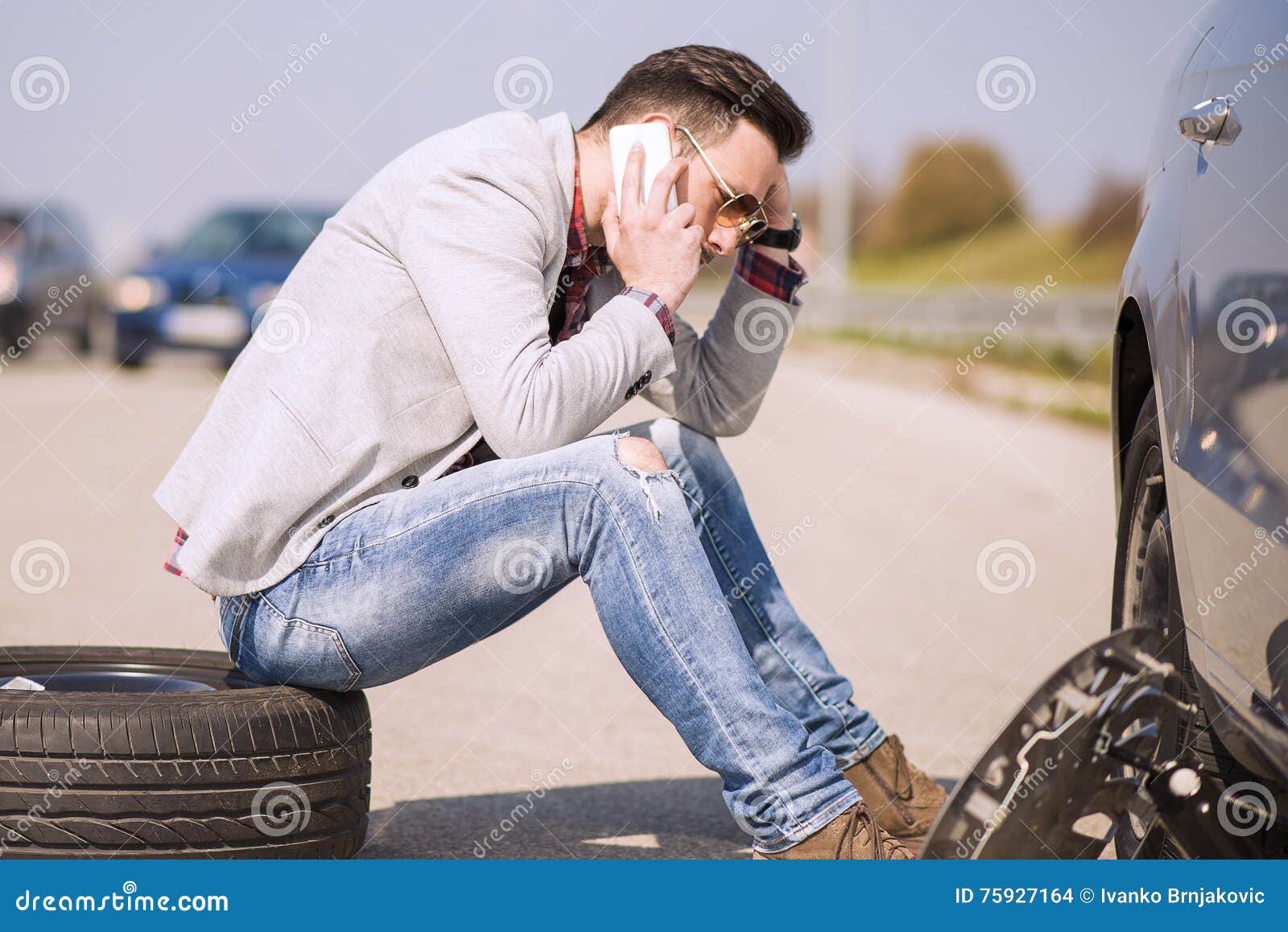 Car problems stock photo. Image of land, vehicle, assistance - 75927164