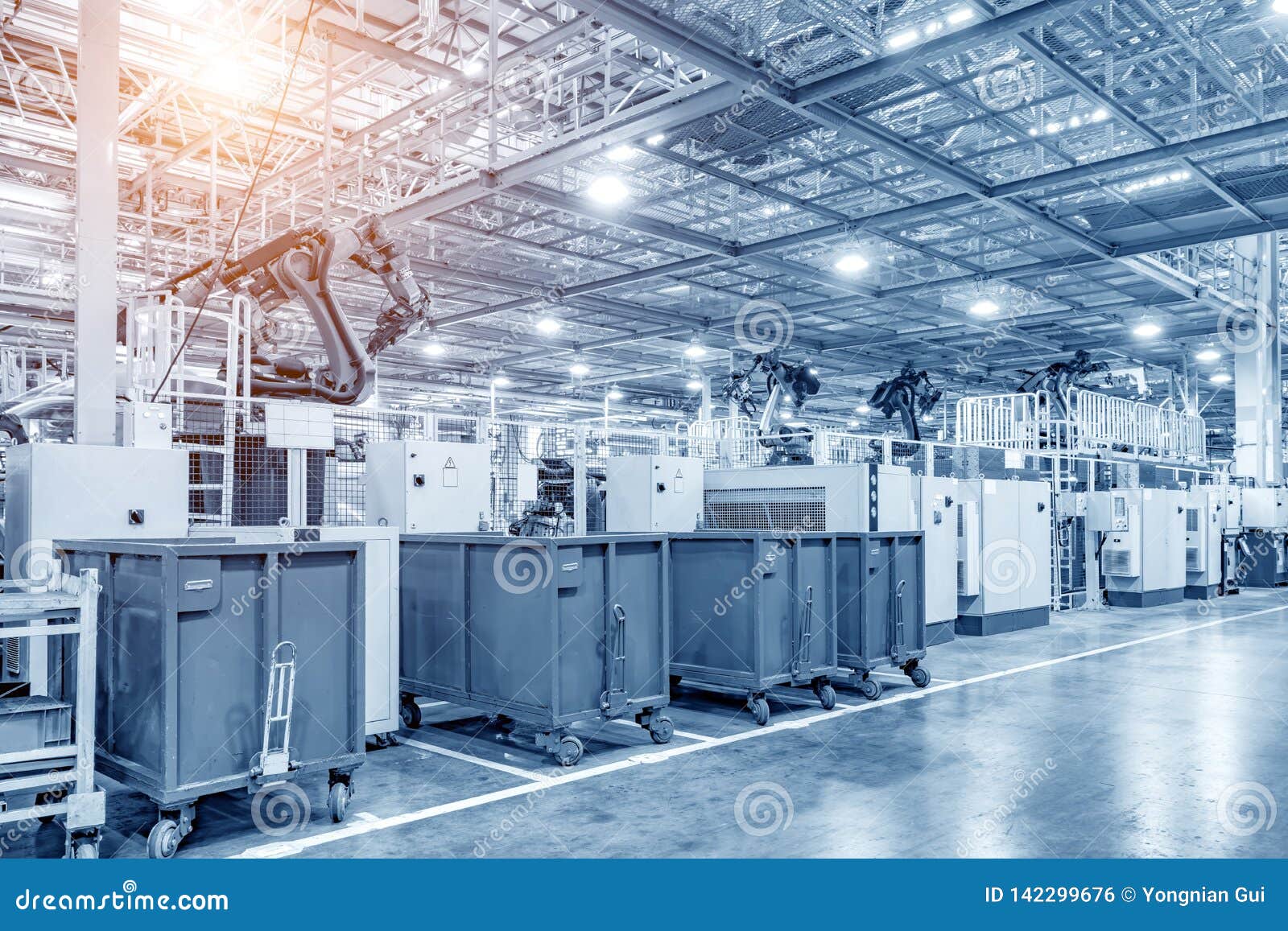 Car Production Line of the Robot Stock Photo - Image of mechanical ...