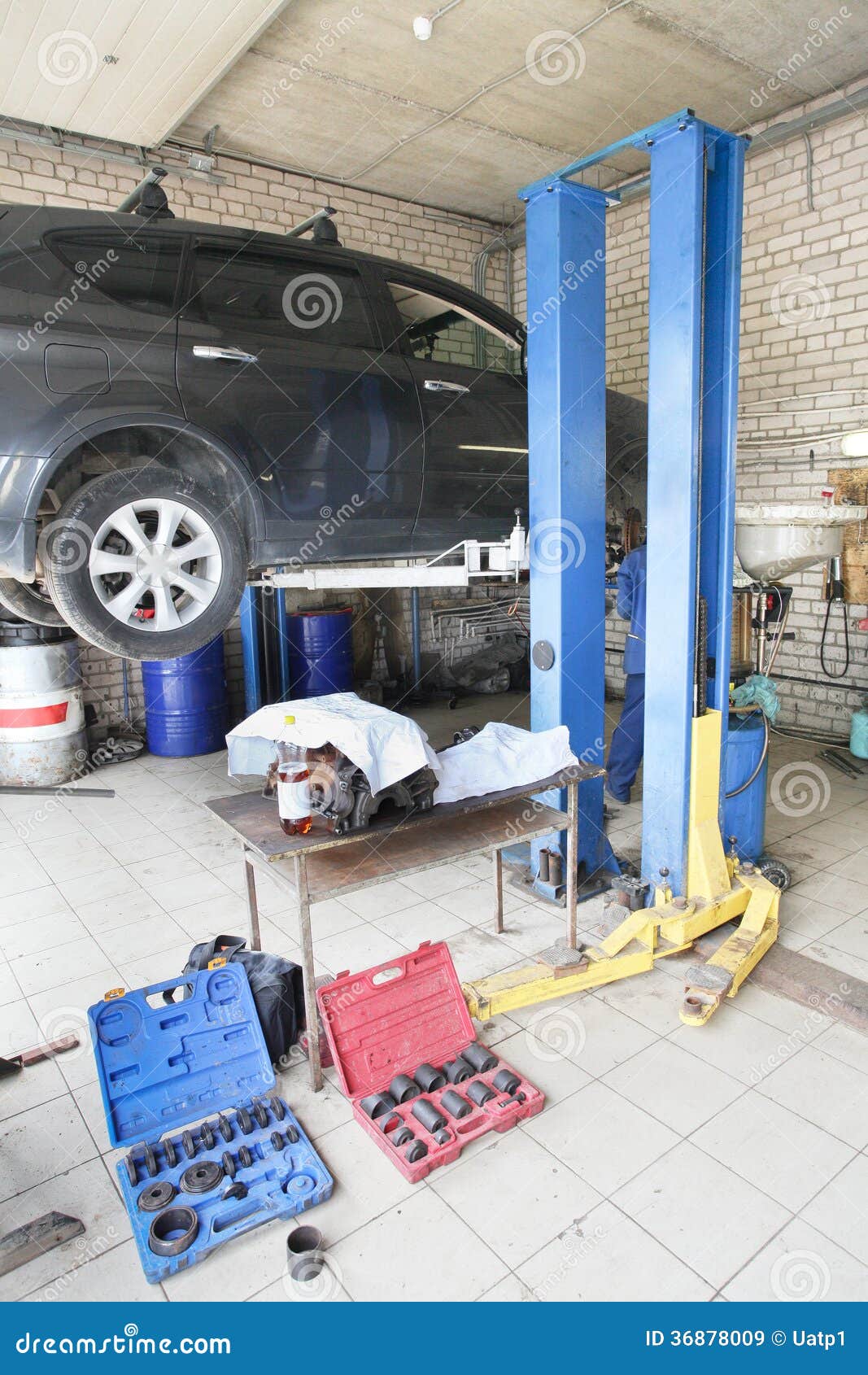 A car repair garage stock image. Image of industrial - 36878009