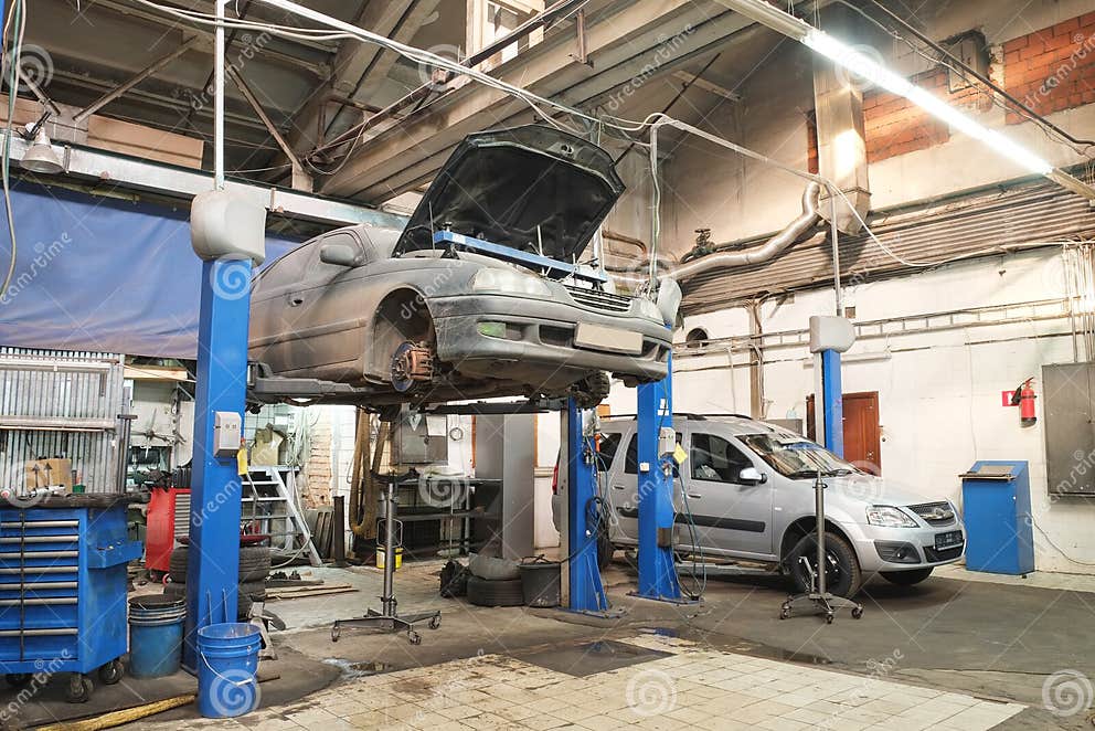 Car repair garage stock photo. Image of industry, gear - 39054928