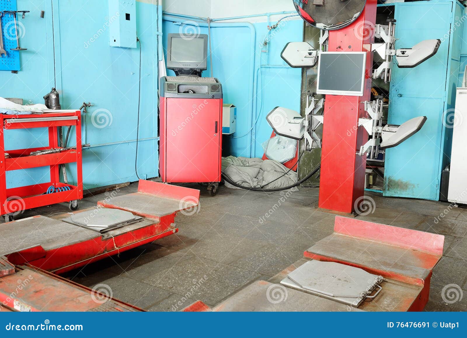 Car repair garage stock image. Image of gear, maintenance - 76476691