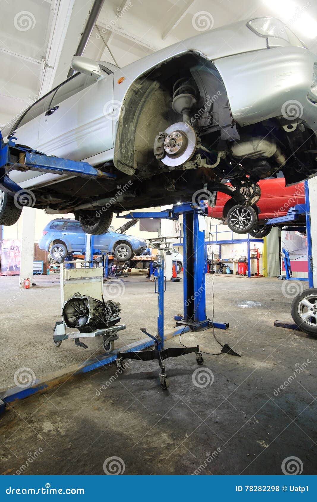 Car repair garage stock photo. Image of change, body - 78282298