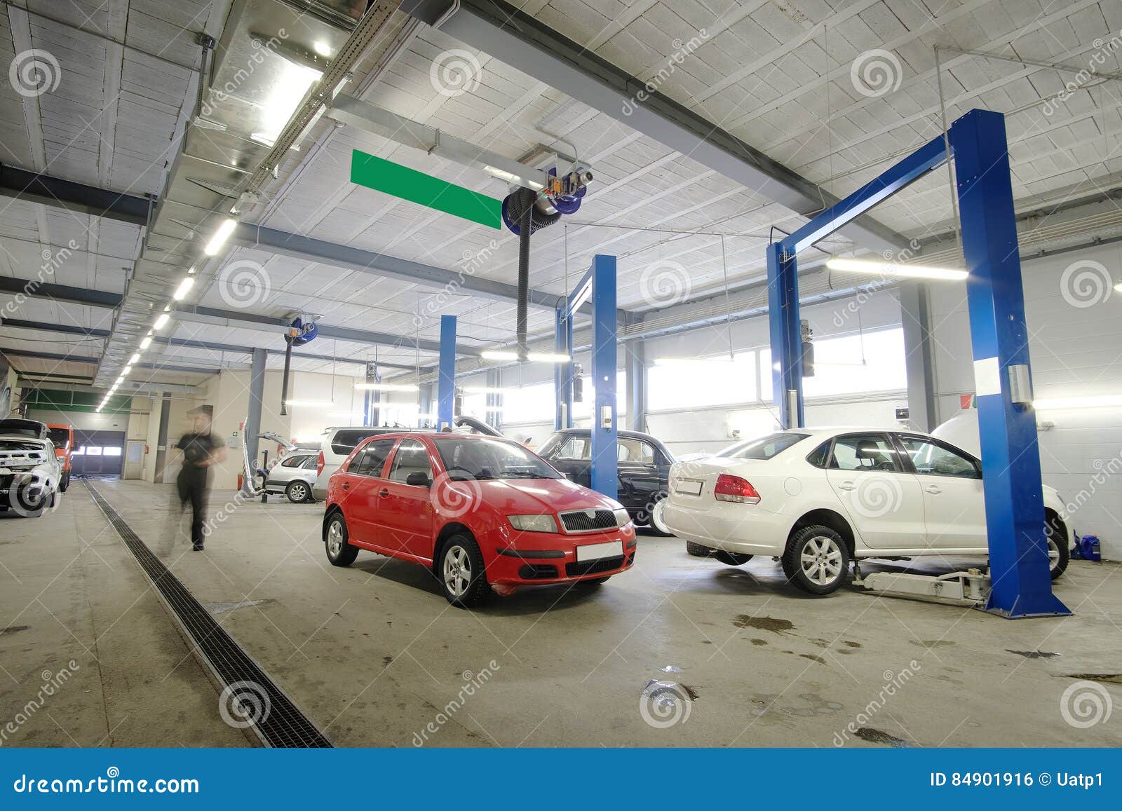 Car repair station stock photo. Image of gear, store - 84901916