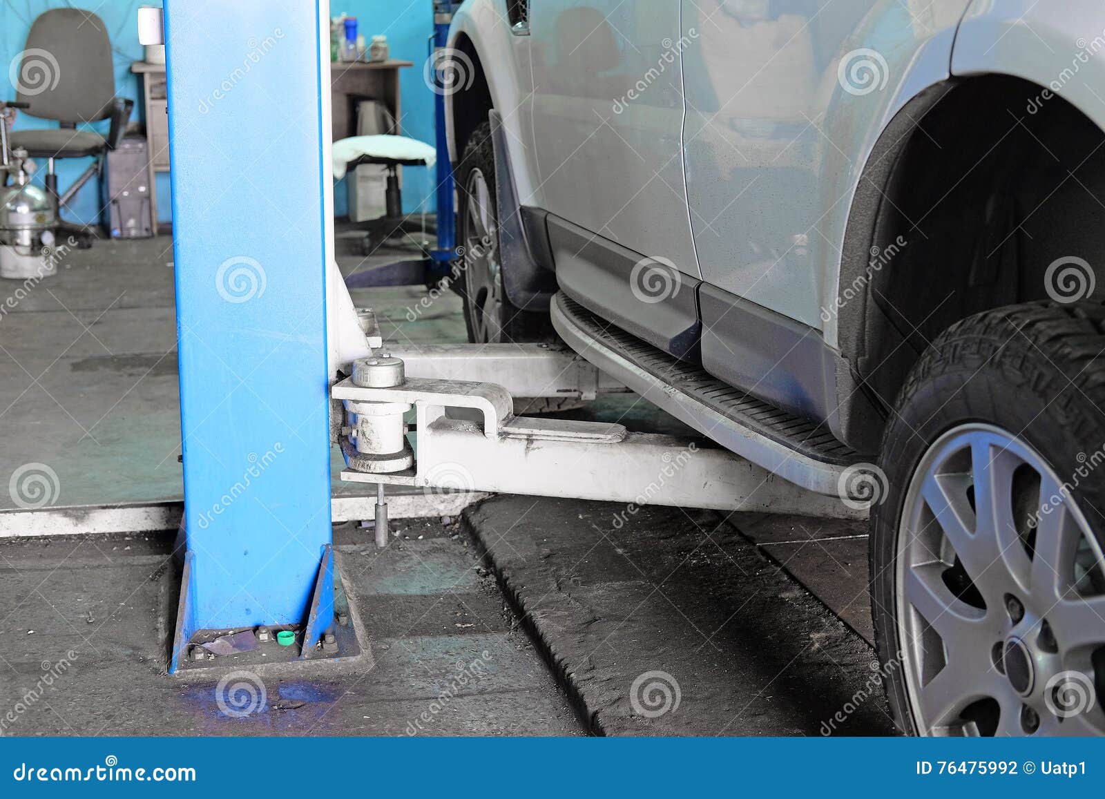 Car repair station stock photo. Image of equipment, lift - 76475992