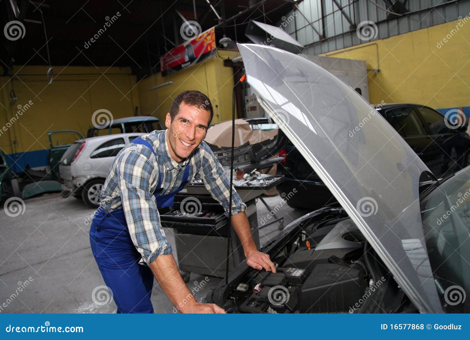 Car repairer at work stock photo. Image of owner, occupation - 16577868