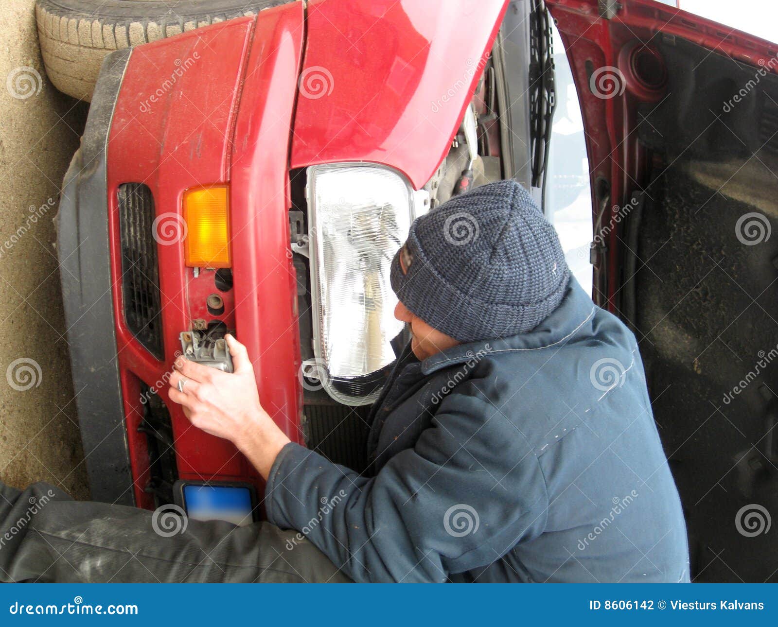 7,172 Outdoor Repairing Stock Photos - Free & Royalty-Free Stock Photos ...