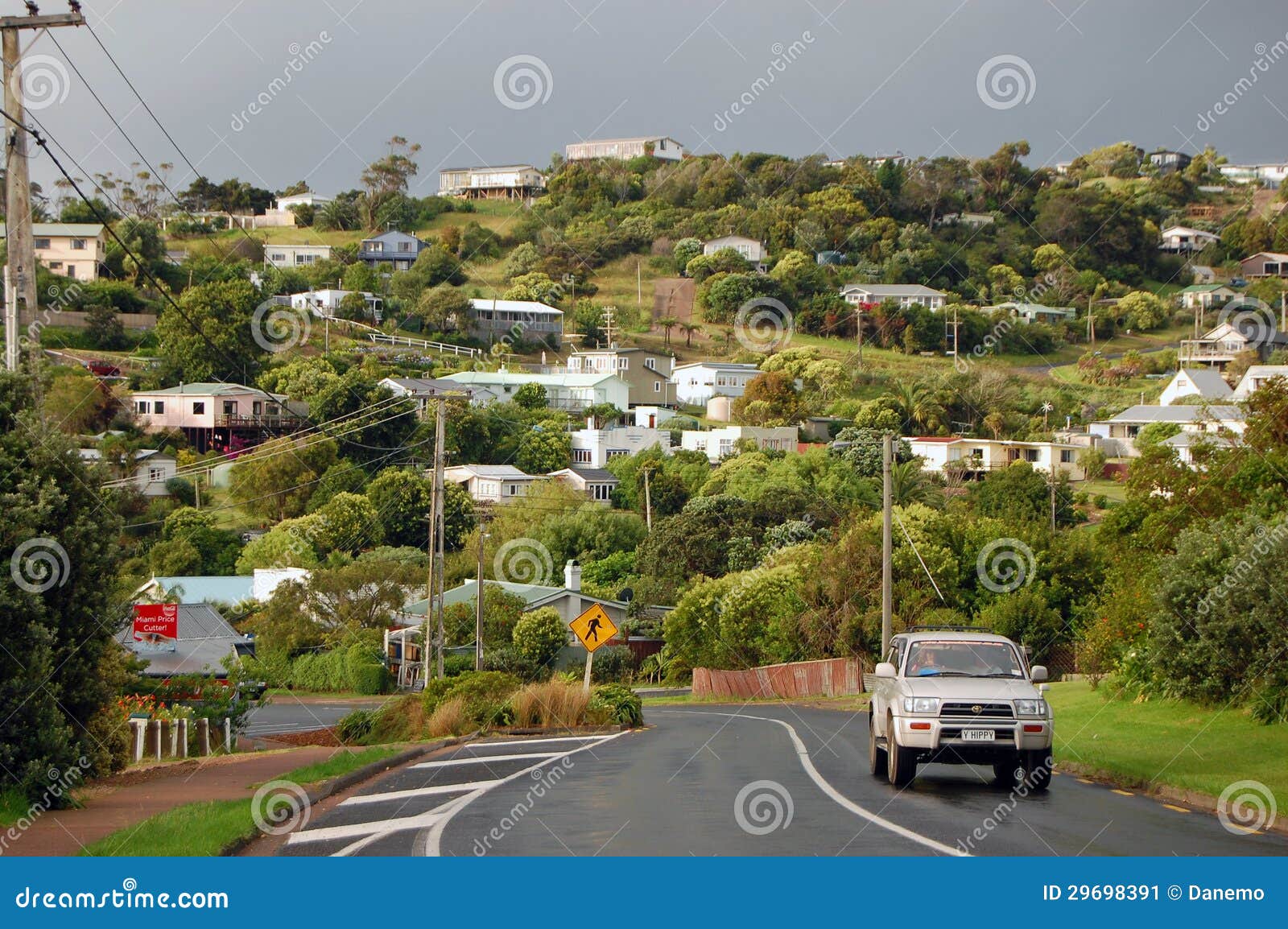 Car on road rural area editorial photo. Image of house - 29698391