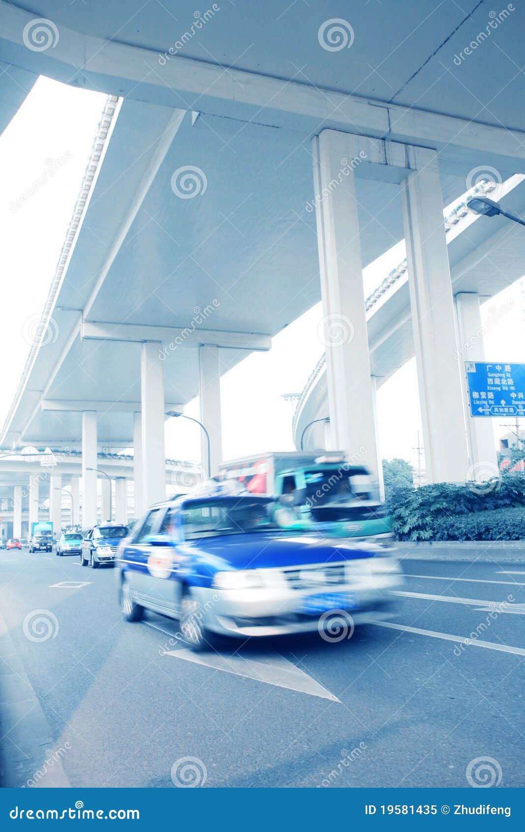 Car in rushing stock image. Image of trevilling, move - 19581435
