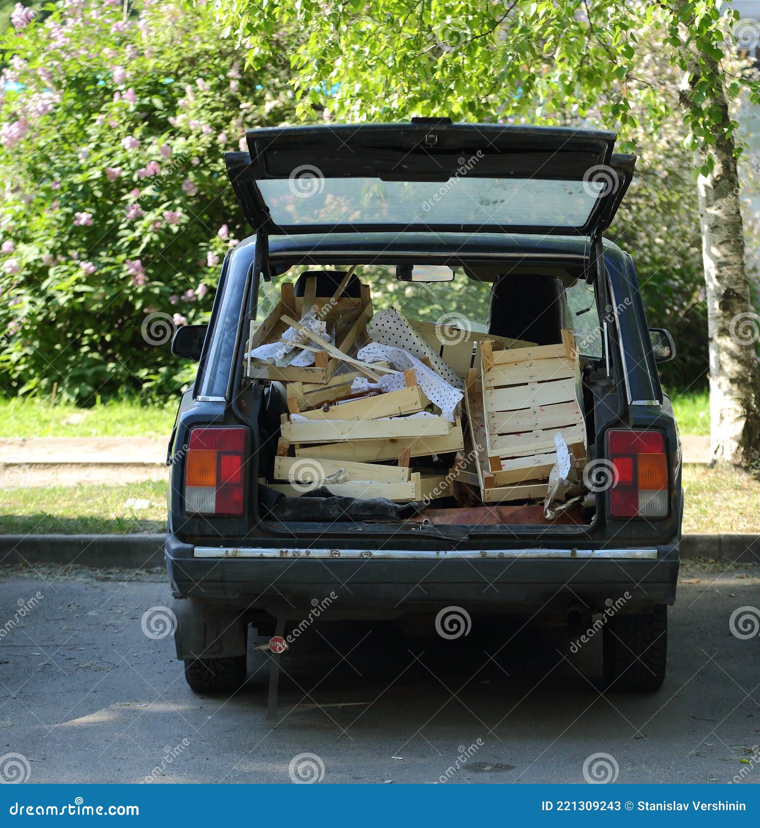 Car`s Open Trunk is Filled with Broken Wooden Crates Stock Image ...