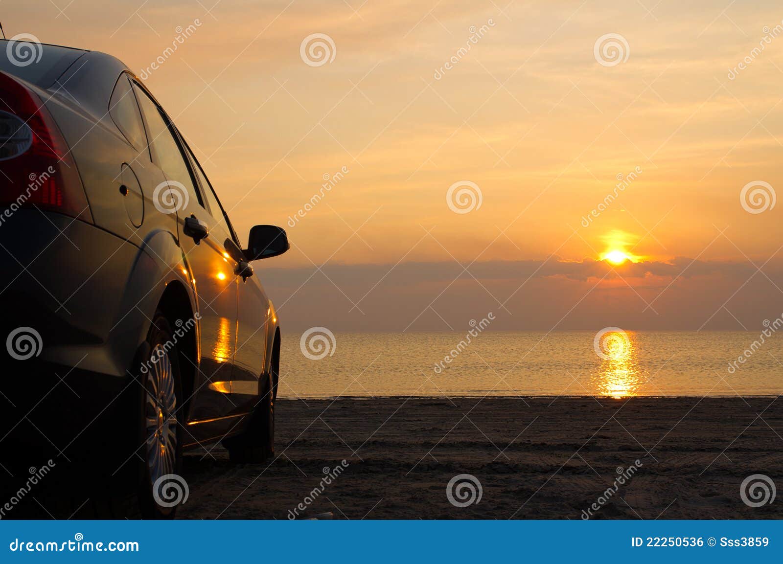 The Car is on the Sea Shore Stock Photo - Image of shine, orange: 22250536