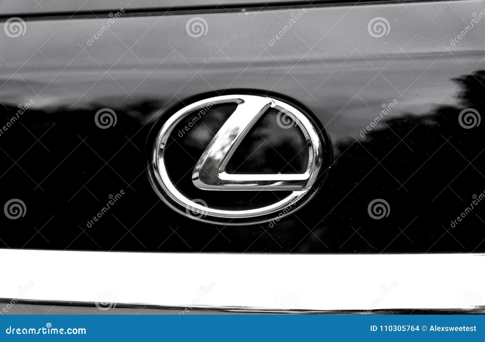 Car sign lexus editorial stock image. Image of showroom - 110305764