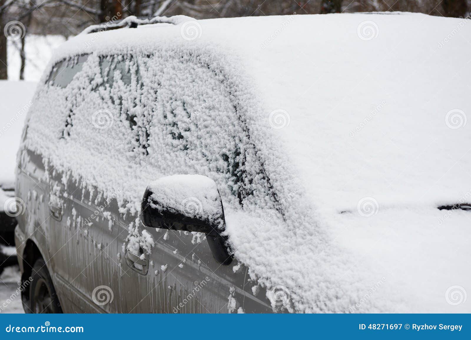 Car in snow on winter stock image. Image of fall, problem - 48271697
