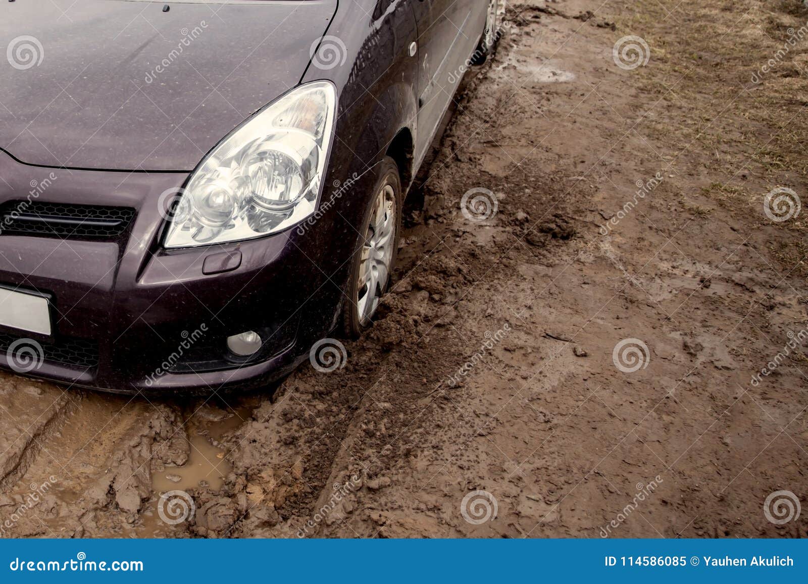 The Car is Stuck on a Bad Road in the Mud Stock Image - Image of help ...