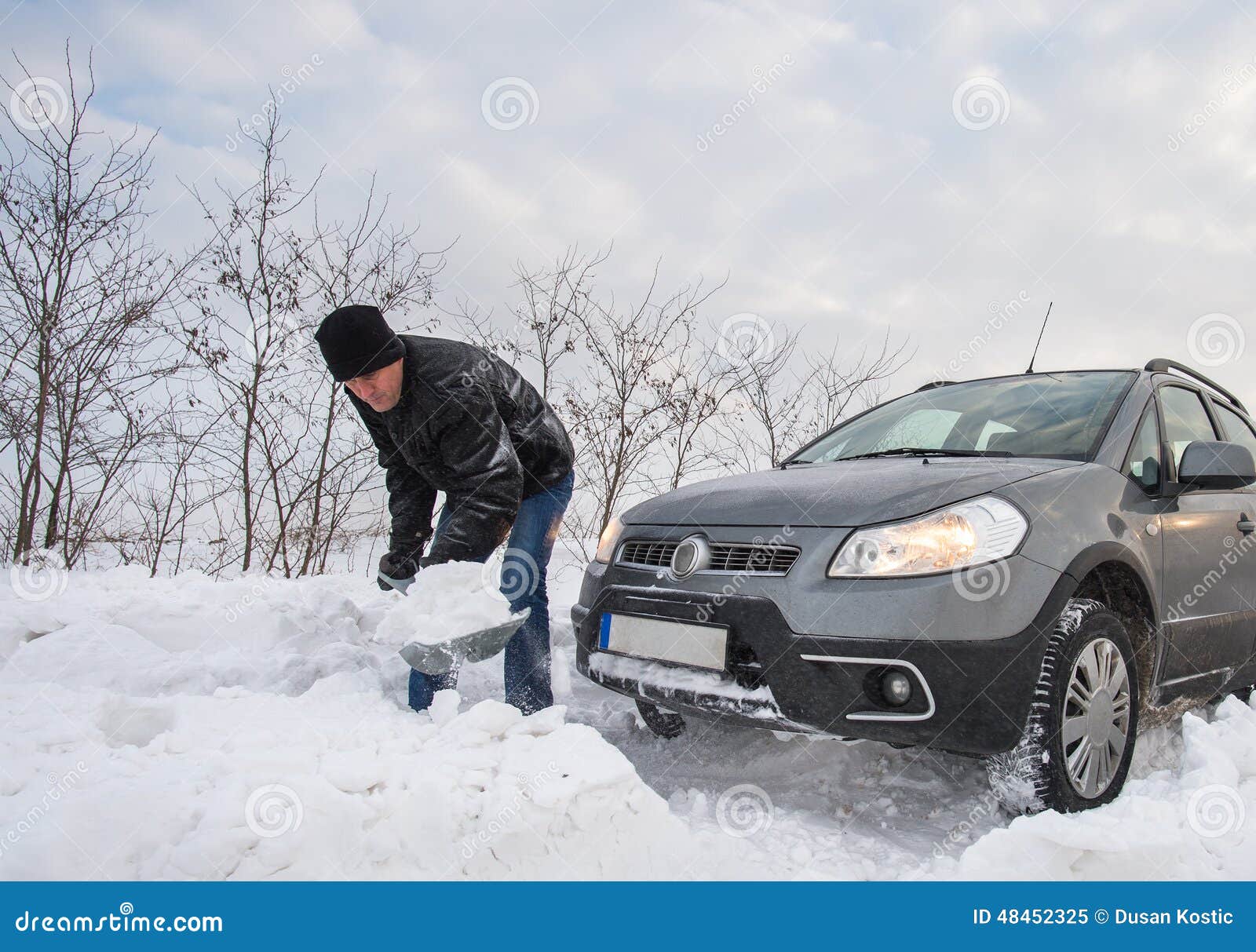 Car stuck in snow stock image. Image of frost, winter - 48452325