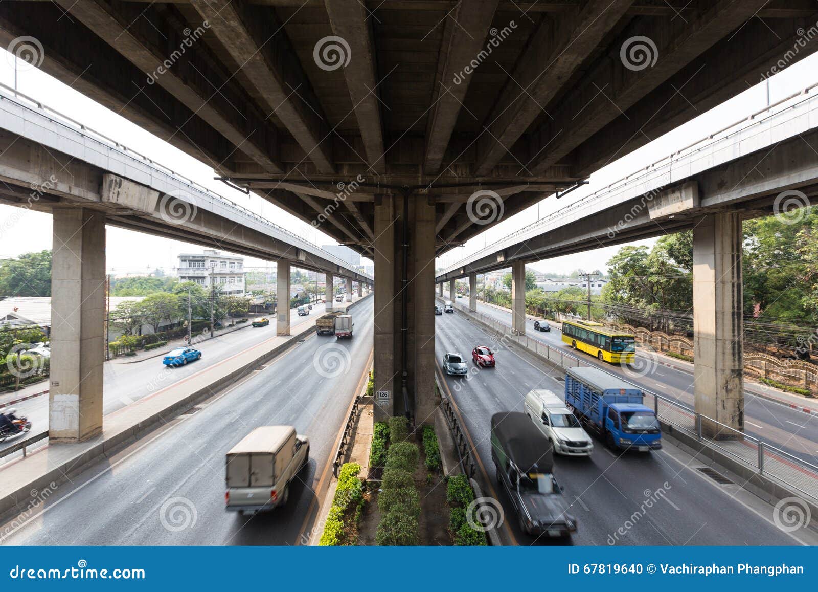 Car Traffic Under the Bridge Editorial Image - Image of architecture ...