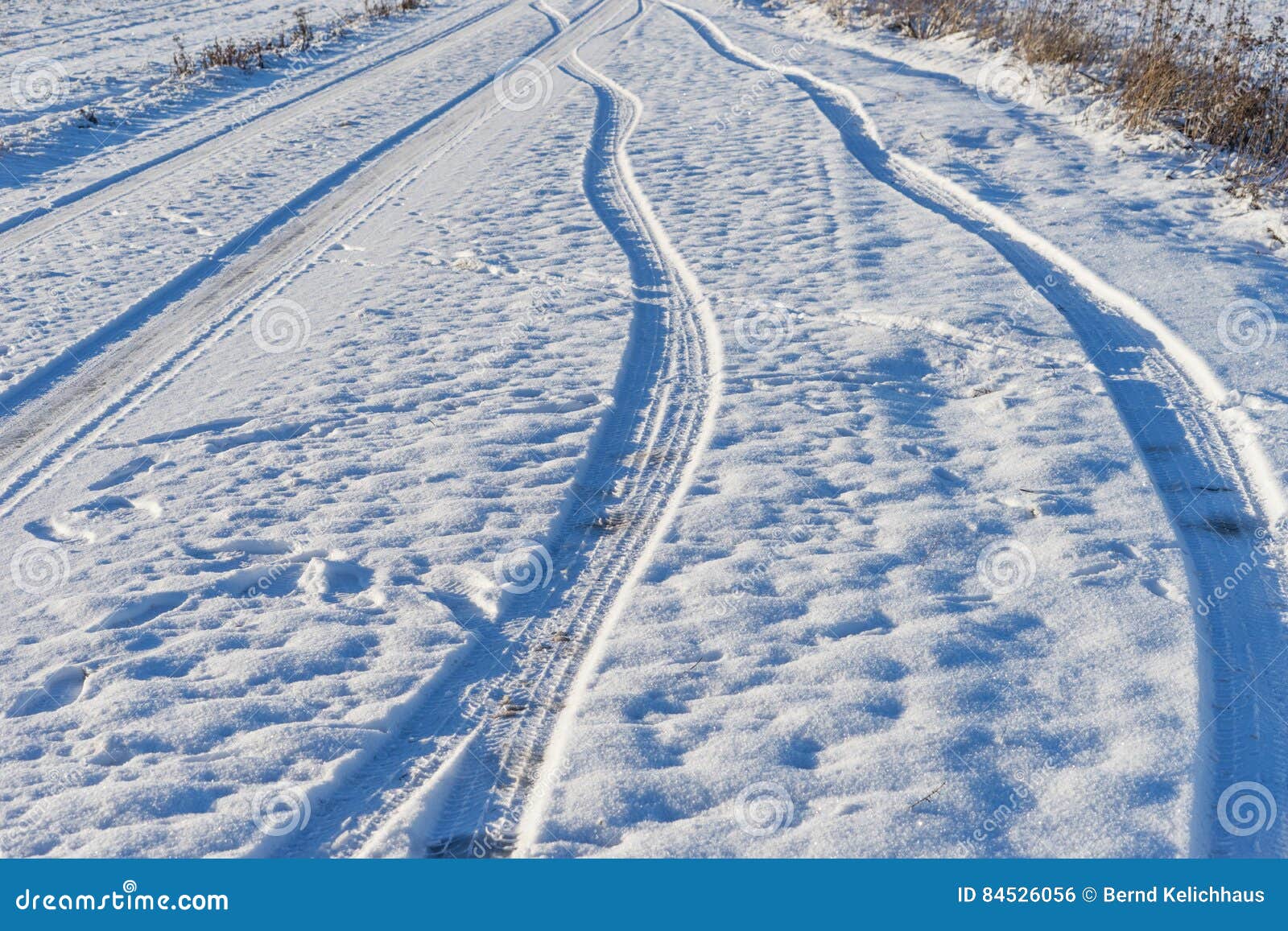 Car Tyre Trails in the Snow Stock Photo - Image of performance, outdoor ...