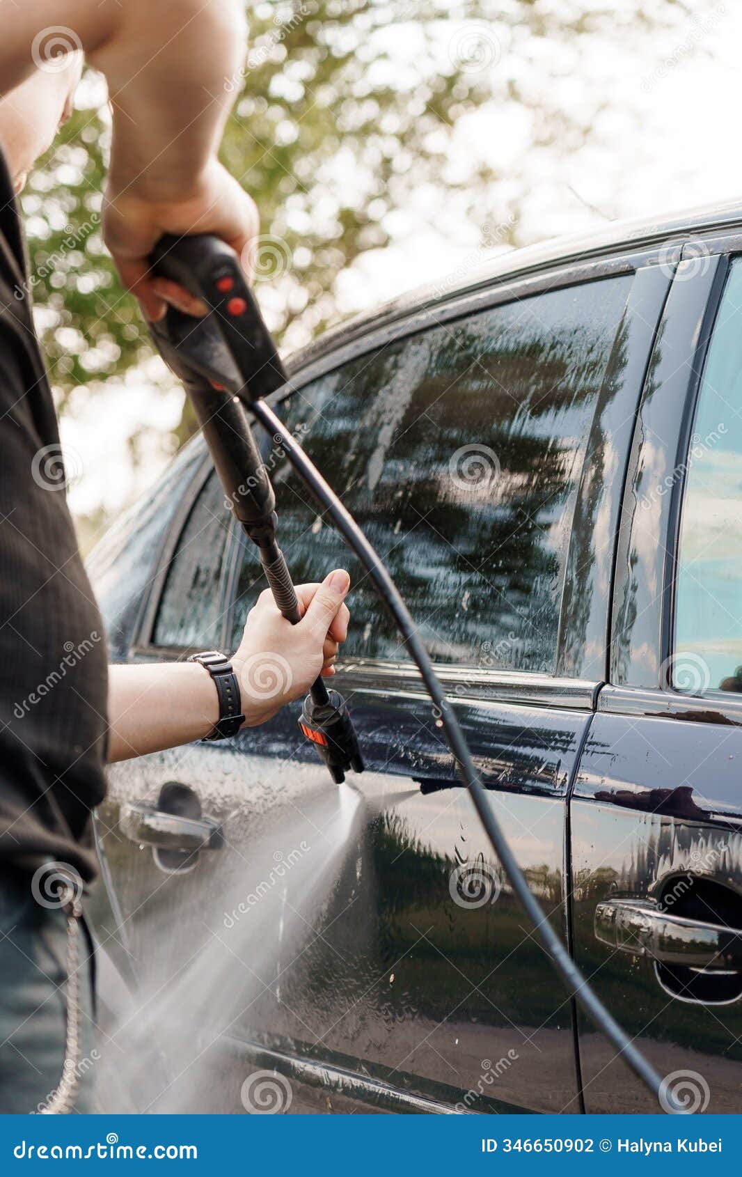 Car Wash Process: a Detailed Look at Using a Pressure Washer Stock ...