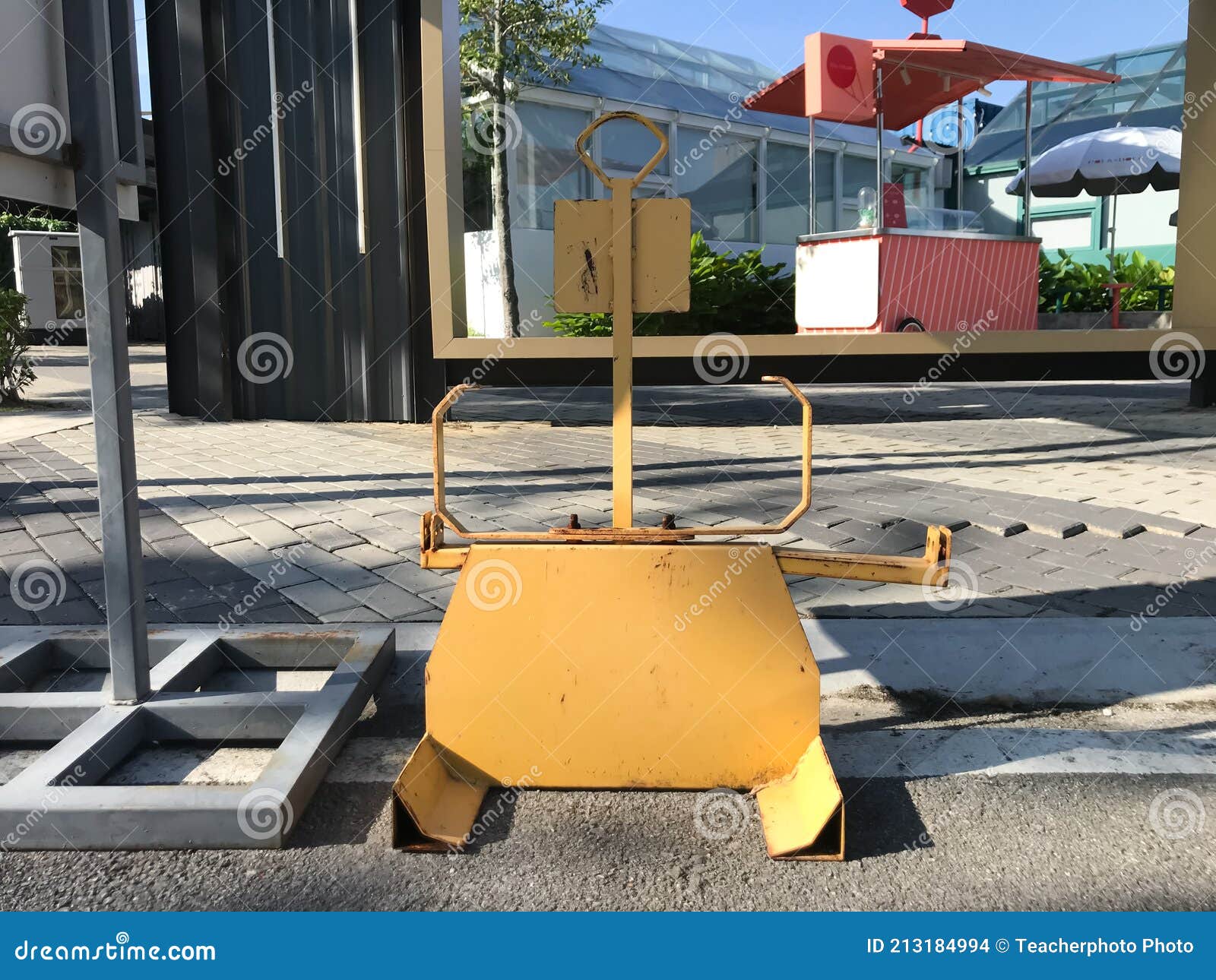 Car Wheel Clamp at the Roadside Stock Photo - Image of safety, trapped ...