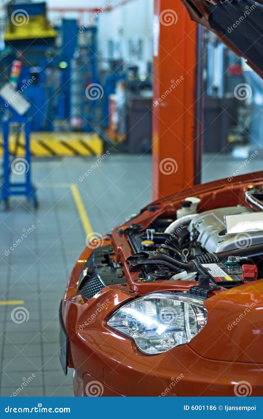Car in workshop stock photo. Image of service, open, place - 6001186