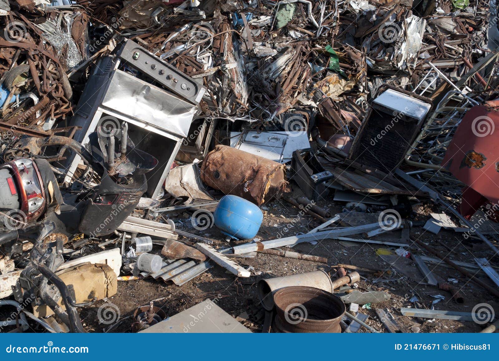 Car wrecker stock image. Image of crash, rust, rusty - 21476671