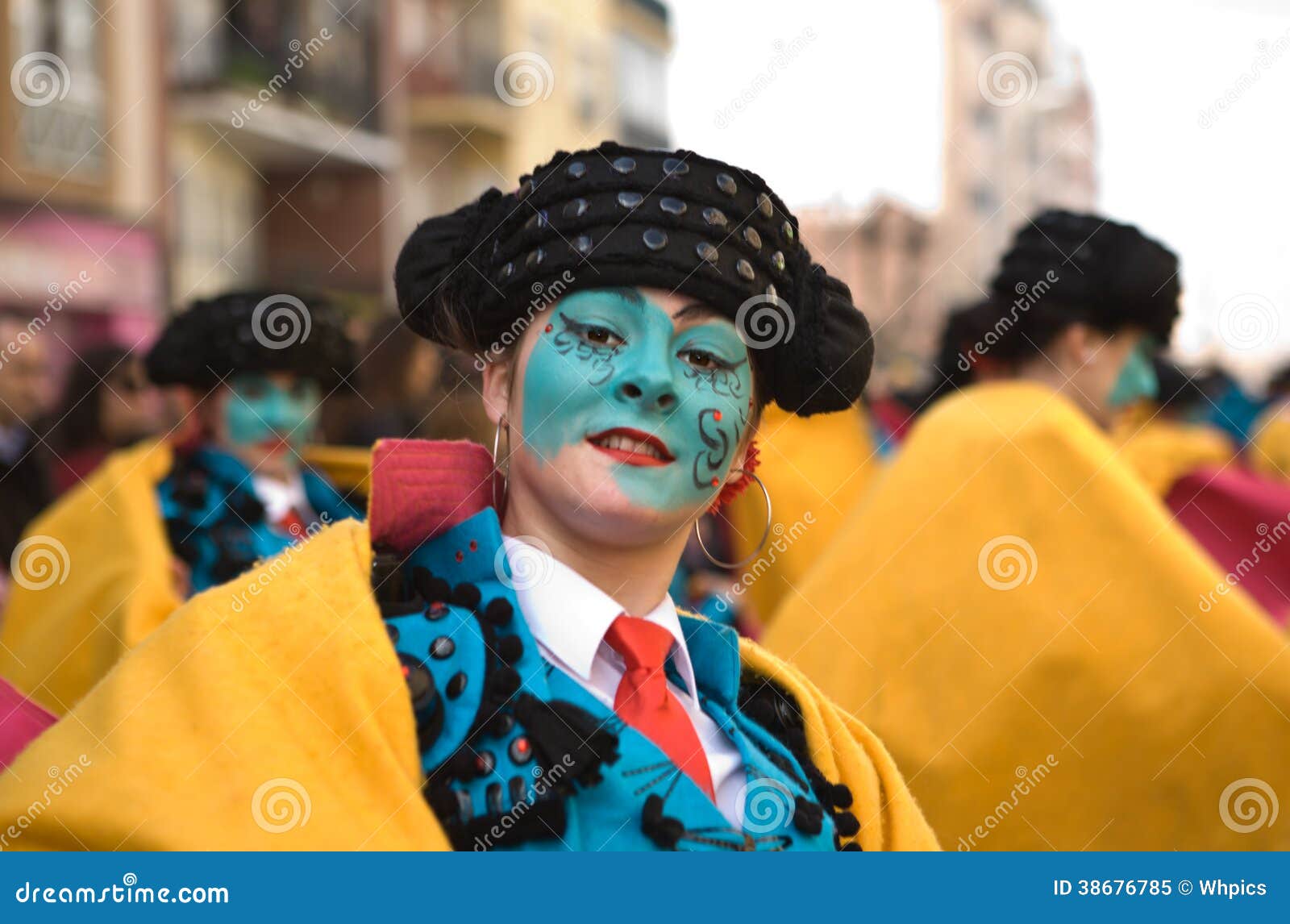 Cara azul imagen editorial. Imagen de procesiones, vendas - 38676785