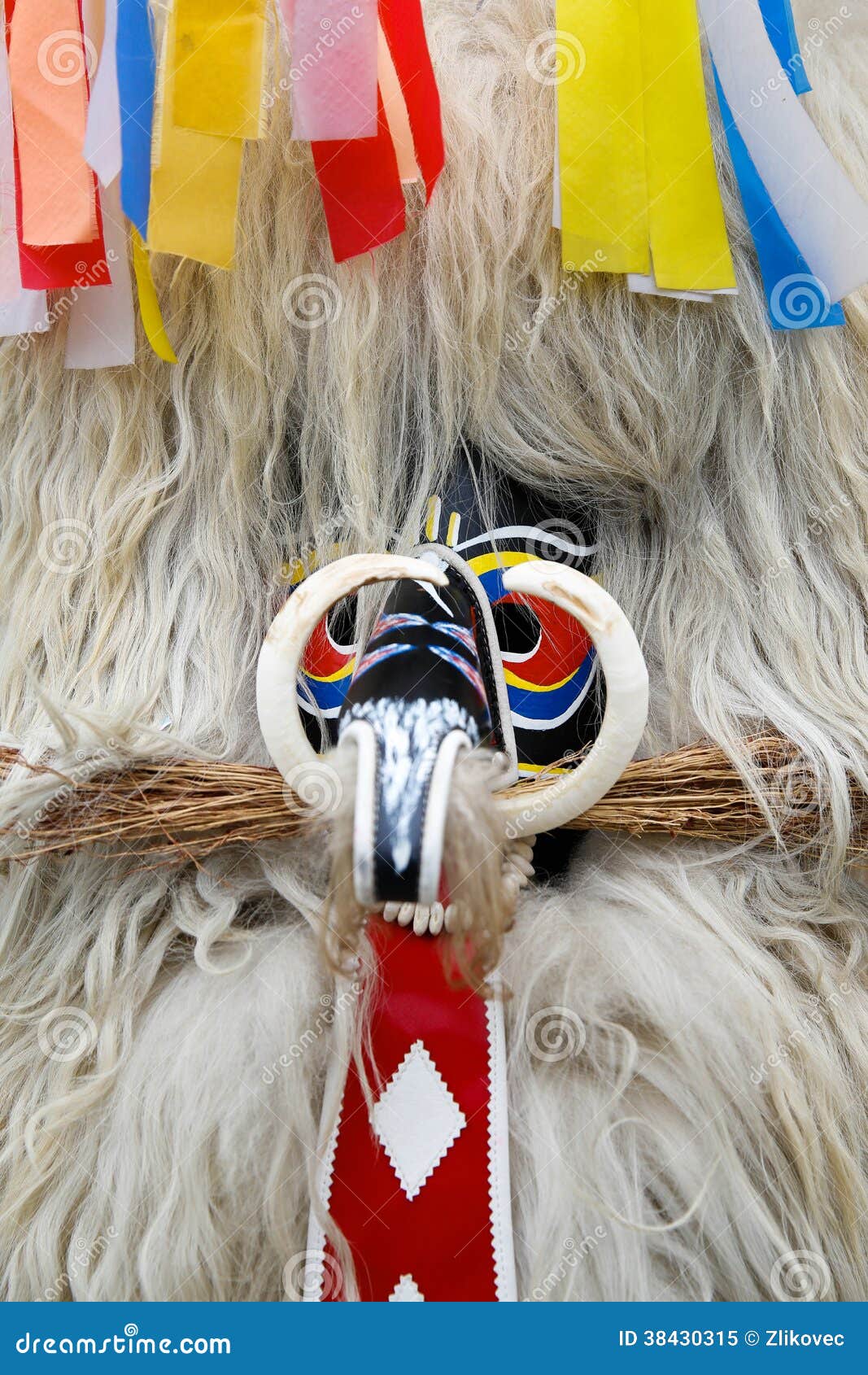 Cara colorida de kurent imagen de archivo. Imagen de animal - 38430315